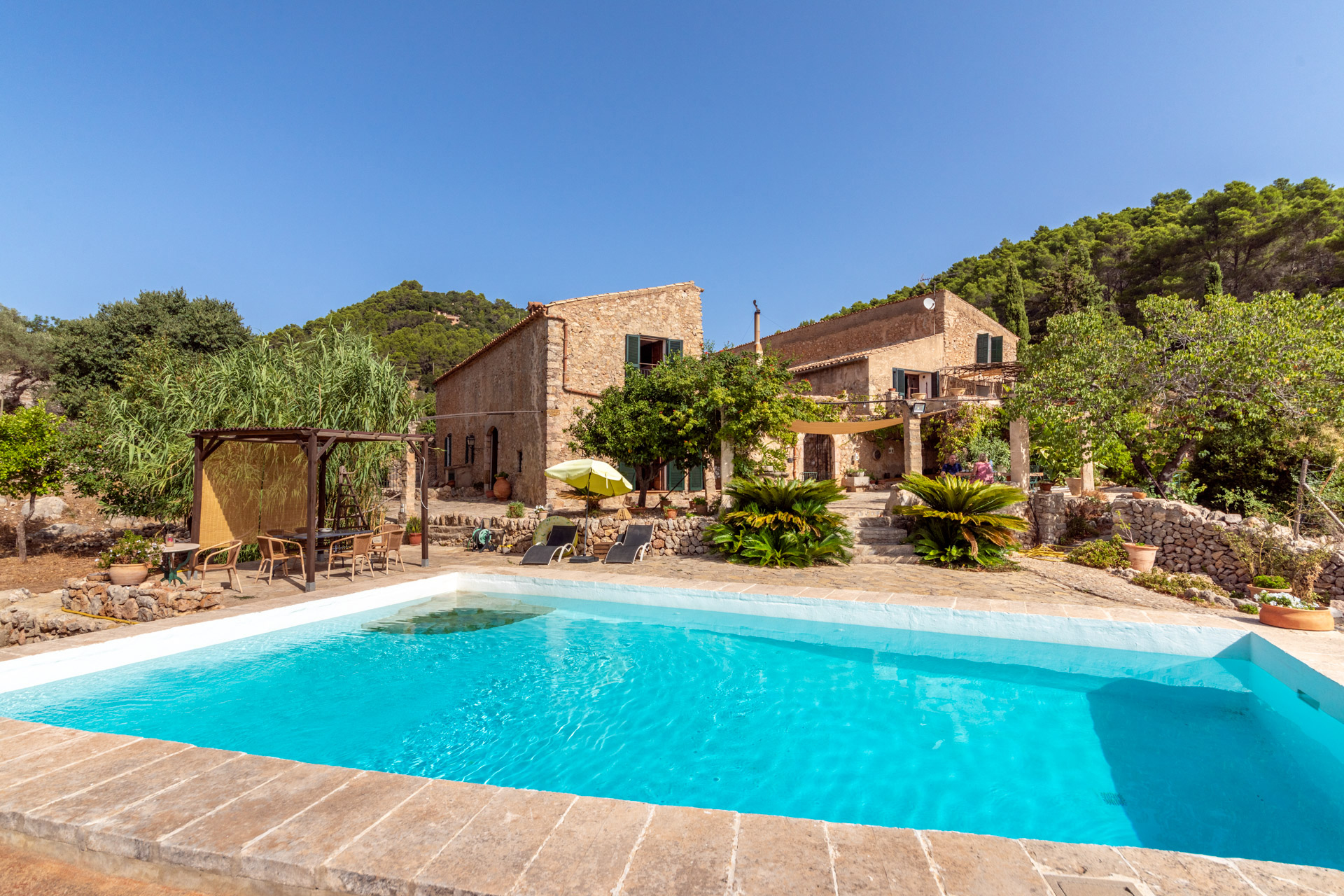 Large stately finca in Esporles, in prime location and with holiday ...