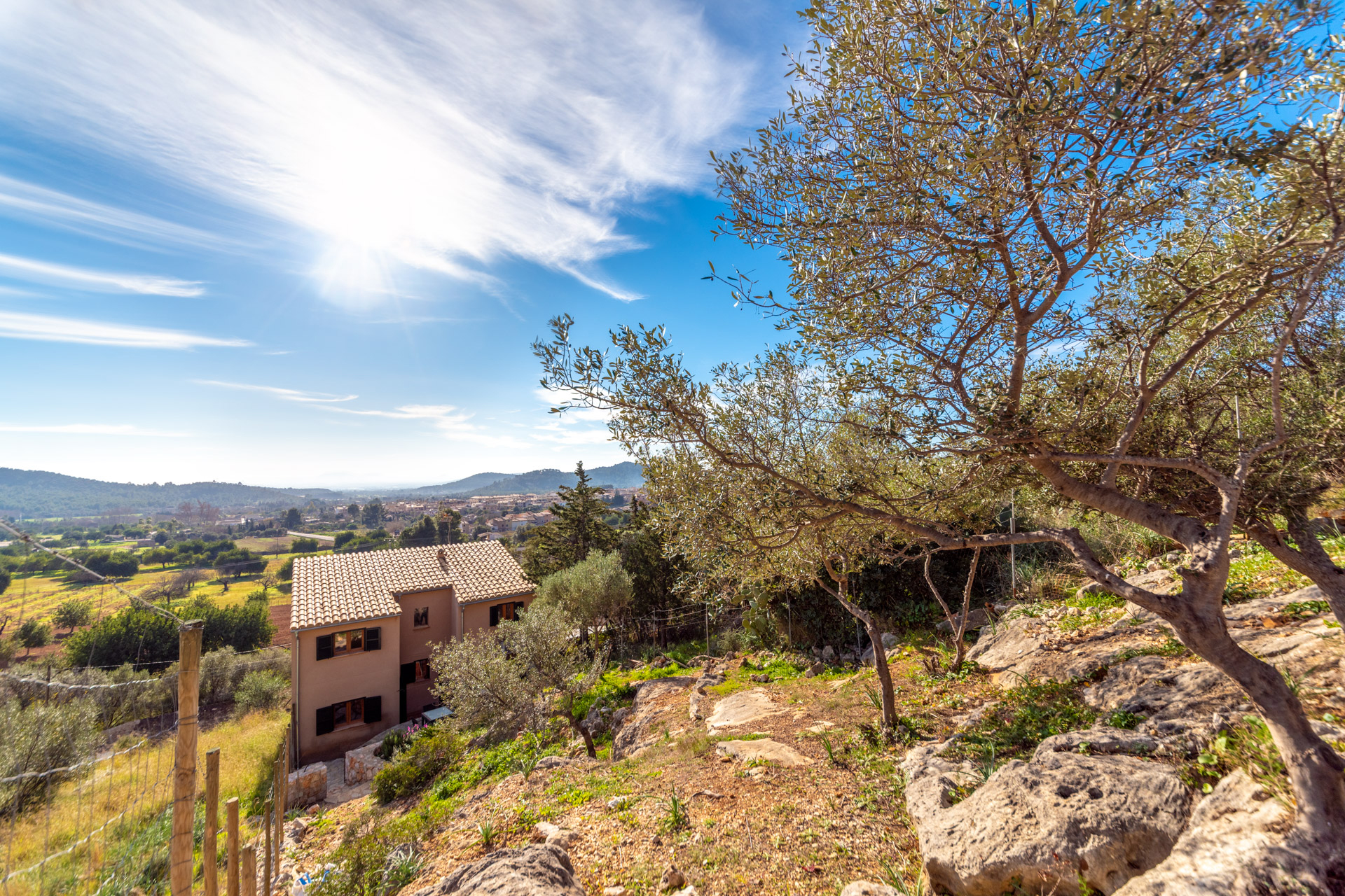 Detached spacious house with fantastic views in Alaró - purchase