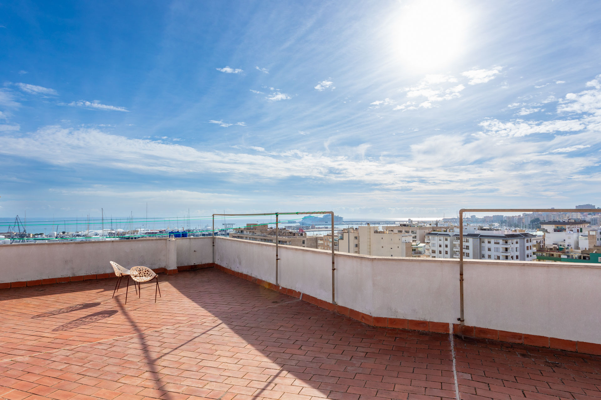 Newly-renovated 4-bedroom apartment with terrace quietly located in ...