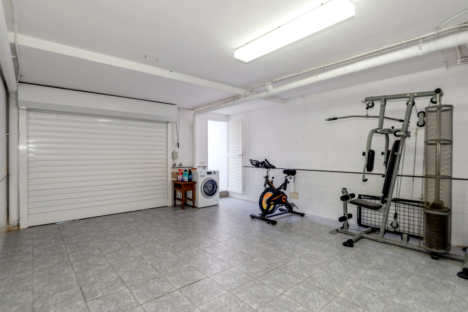 Family-Friendly Townhouse in a Quiet Location With Communal Pool and ...